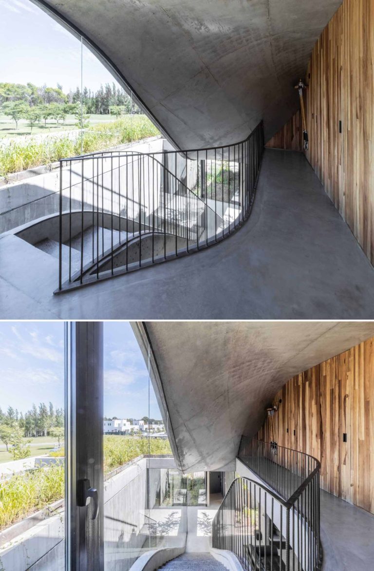 A House That Rises From The Ground Forming A Three-Level Garden
