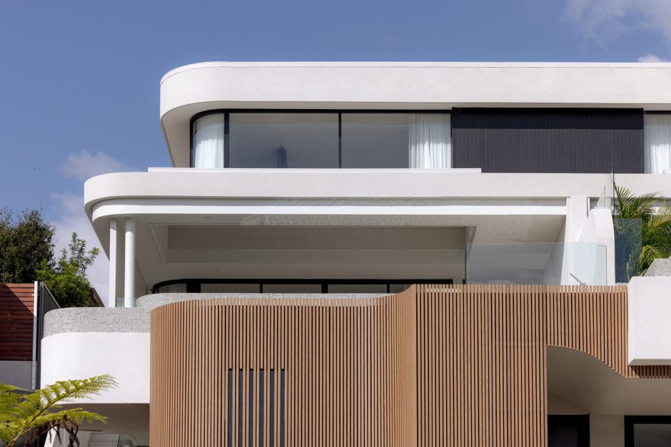 This Home's Curves Turned A Suburban Lot Into A Bold Design Statement
