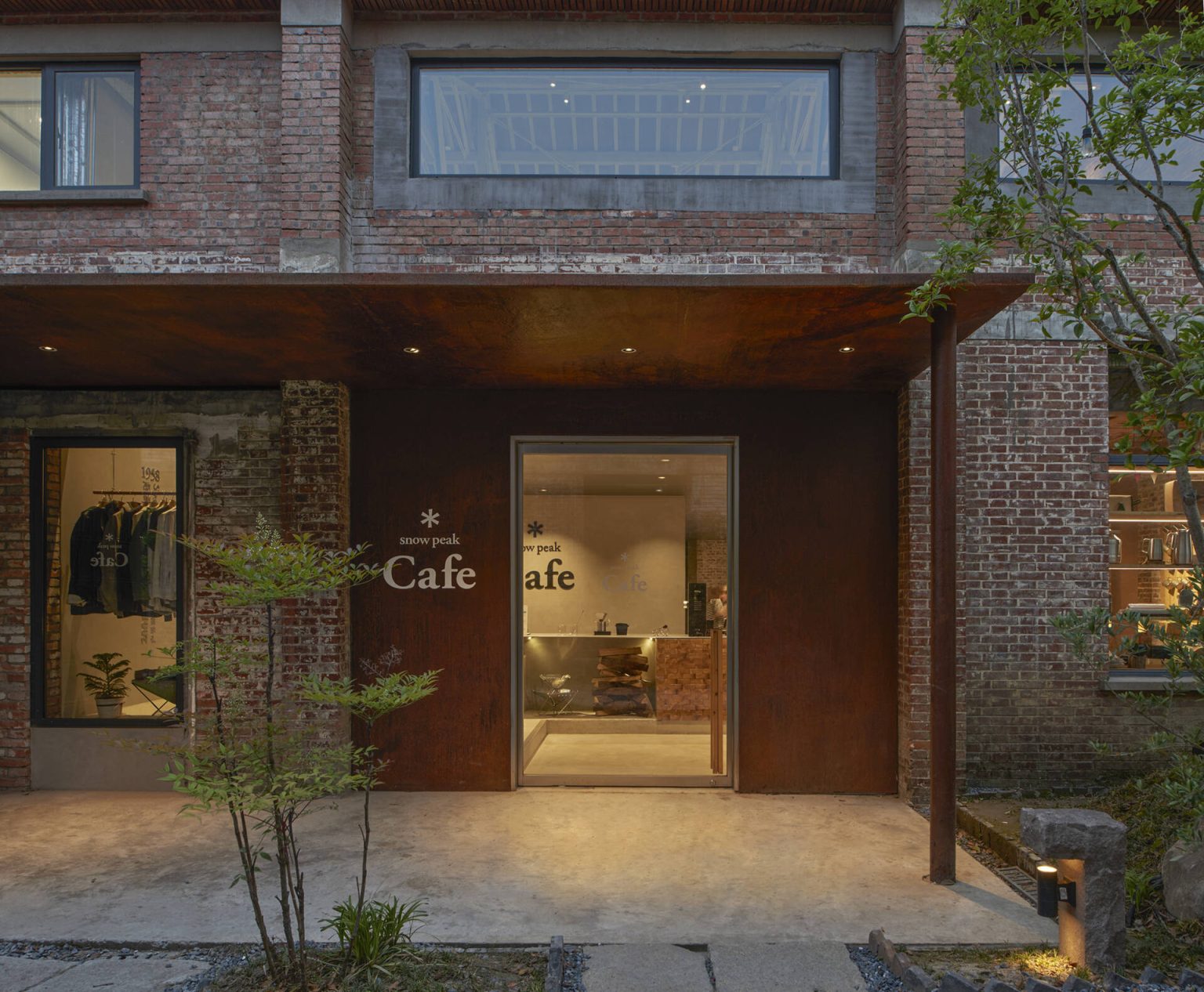 Before and After - A Renovated 1950s Red-Brick Warehouse Turned Into A Cafe