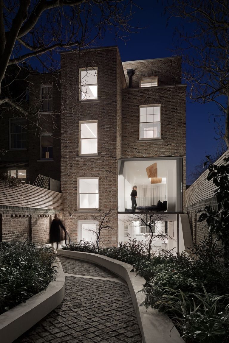 Inside a House That Rewrites the Rules of Victorian Living With ...